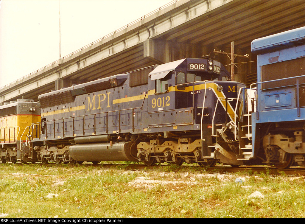 MKCX 9012 on CSX Q-605-12